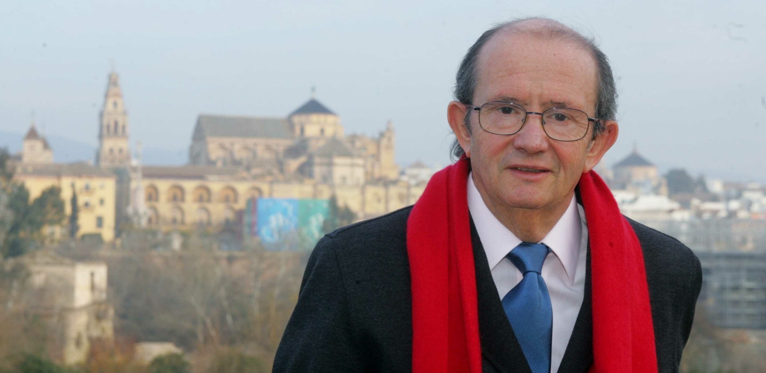 Miguel Valcárcel Cases: Un apasionado de la ciencia, Andalucía y el mar ...